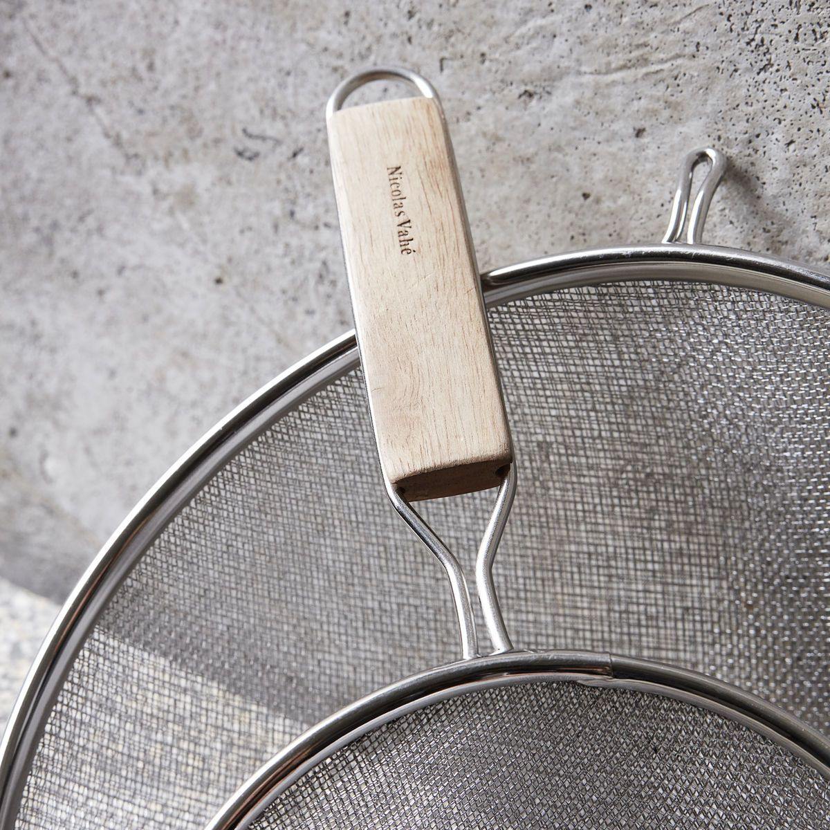 Sieb Holzgriff ver. Größen – Cucina-Laura